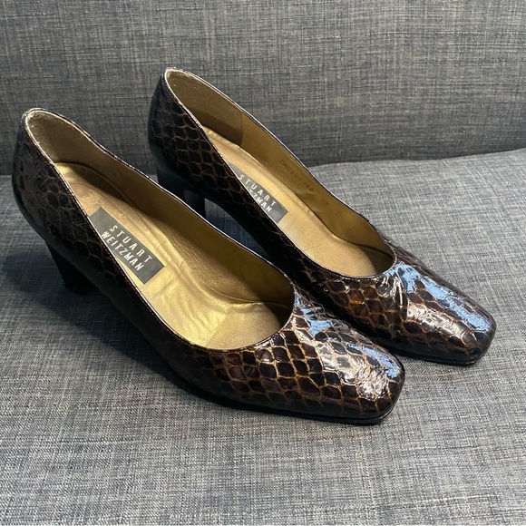 Stuart Weitzman | Shoes | Staurt Weitzman Embossed Snake Print Square ...